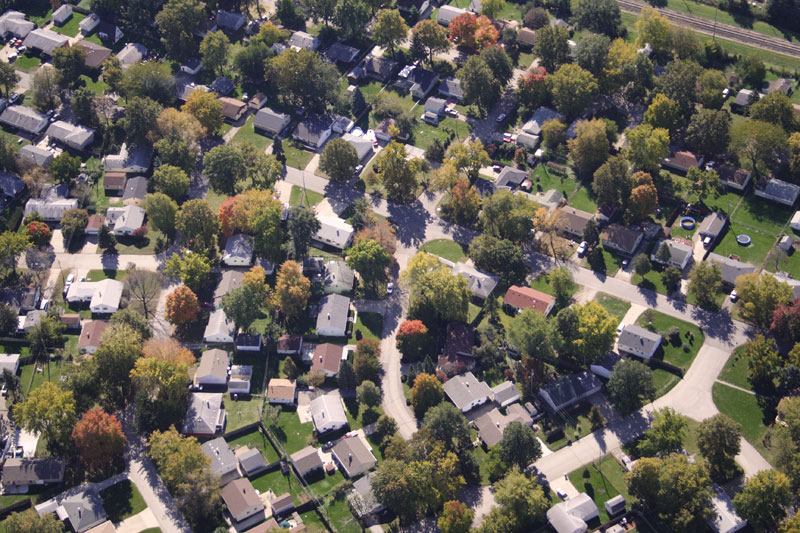 Neighborhood effects as meso-causes – Understanding Society